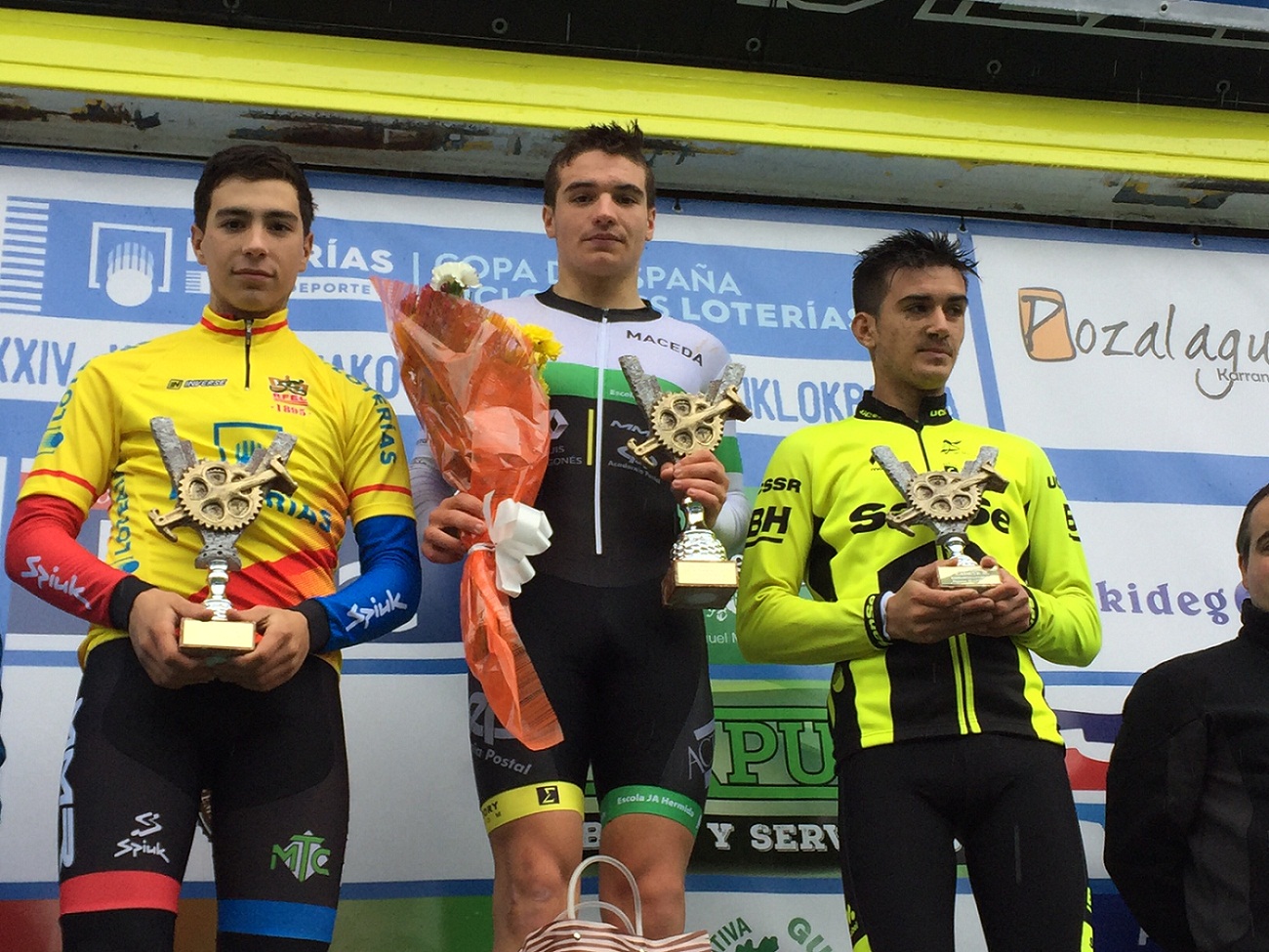 TRIPLE VICTORIA EN LA COPA DE ESPAÑA DE CICLOCROSS DE KARRANTZA